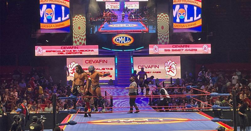 Volador Jr y Yota lucen en el domingo familiar del CMLL