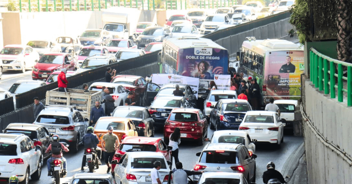 ¿Por qué hay tráfico en Periférico Sur en ambos sentidos hoy miércoles ...