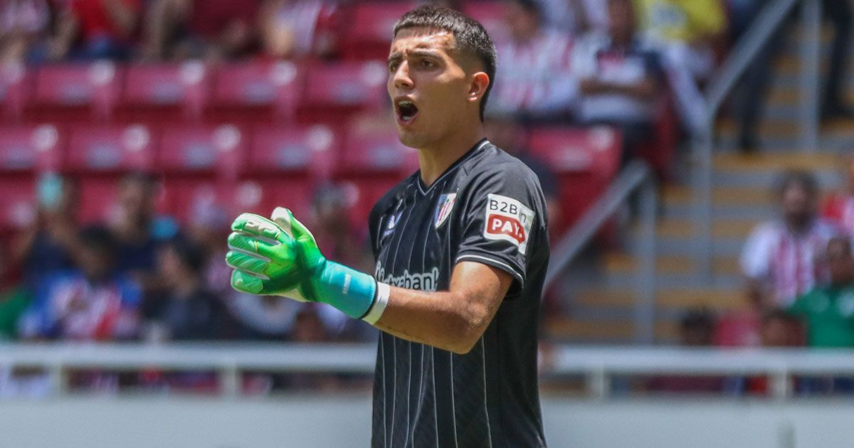 Álex Padilla es nuevo portero de Pumas; llega a préstamo por un año