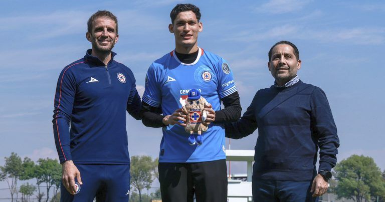 Cruz Azul presentó a Orozco Chiquete, quien ya se olvidó de Chivas: “Quiero estar aquí y ser ...
