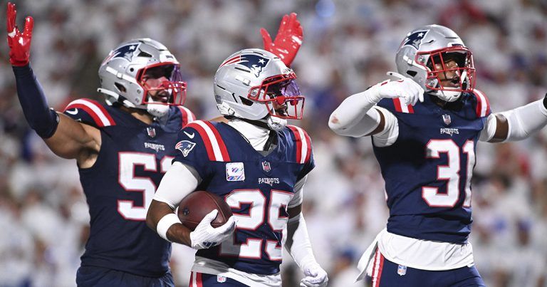 Patriots vencen a Bills 23-20 con gol de campo histórico de Andy Borregales